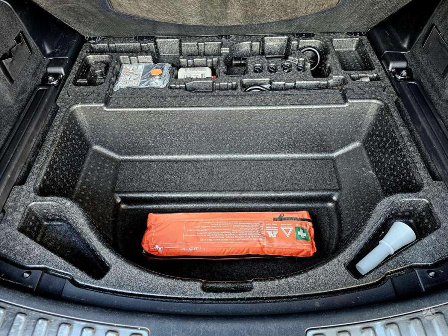 Серый Ленд Ровер Discovery Sport 2020 в Таураге, объемом двигателя 2.00 л и пробегом 200 тыс. км за 16300 €, фото 50 на AUTOMOTO.COM.LV