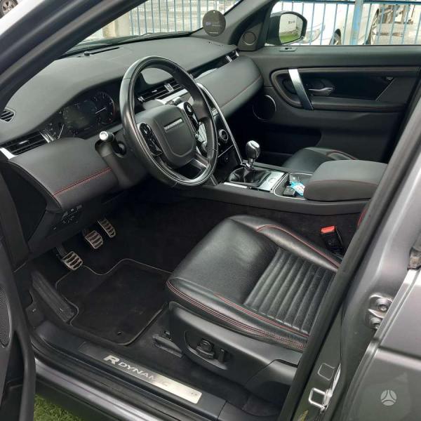 Grey Land Rover Discovery Sport 2020 in Panevezys, with an engine capacity of 2.00 L and mileage of 81 thousand km for 15900 €, photo 10 on AUTOMOTO.COM.LV