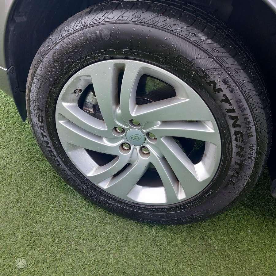 Grey Land Rover Discovery Sport 2020 in Panevezys, with an engine capacity of 2.00 L and mileage of 81 thousand km for 15900 €, photo 11 on AUTOMOTO.COM.LV