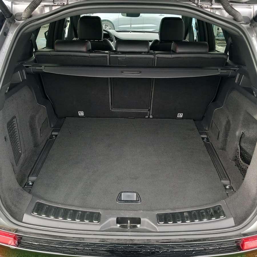 Grey Land Rover Discovery Sport 2020 in Panevezys, with an engine capacity of 2.00 L and mileage of 81 thousand km for 15900 €, photo 14 on AUTOMOTO.COM.LV