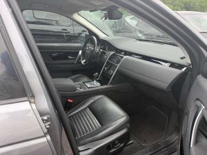 Pelēks Land Rover Discovery Sport 2021 Tauragė, ar dzinēja tilpumu 2.00 L un nobraukumu 207 tūkst. km par 13200 €, foto 8 vietnē AUTOMOTO.COM.LV