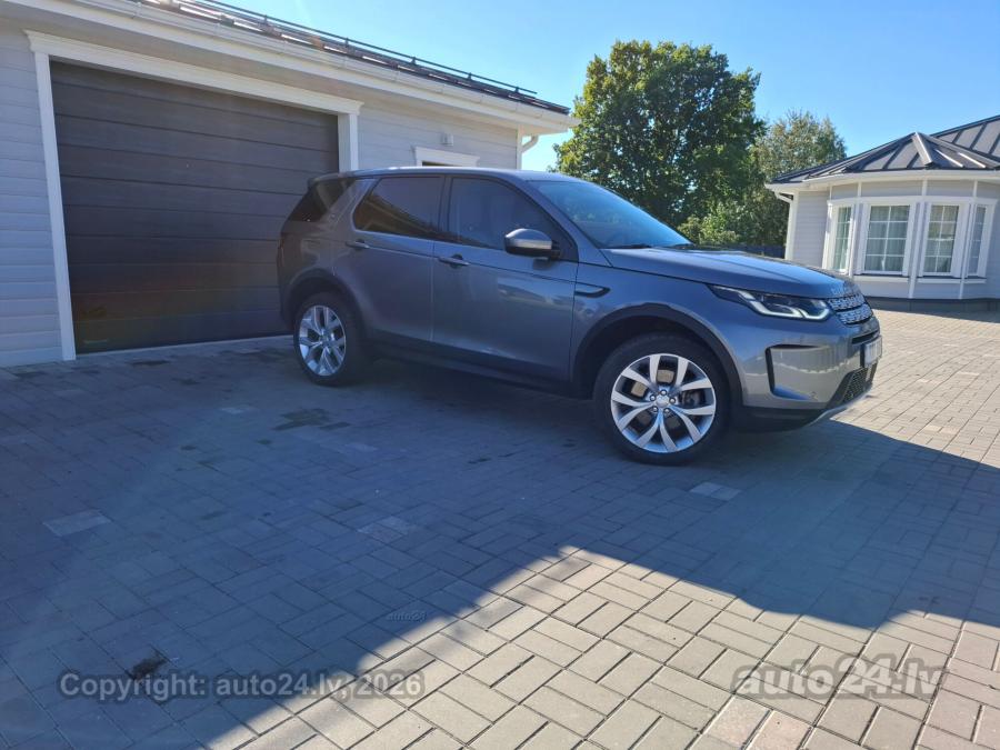 Grey Land Rover Discovery Sport 2022 in Tallinn, with an engine capacity of 2.00 L and mileage of 98 thousand km for 30000 €, photo 3 on AUTOMOTO.COM.LV