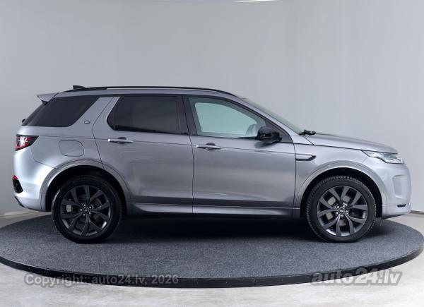 Grey Land Rover Discovery Sport 2022 in Tallinn, with an engine capacity of 2.00 L and mileage of 47 thousand km for 42900 €, photo 6 on AUTOMOTO.COM.LV