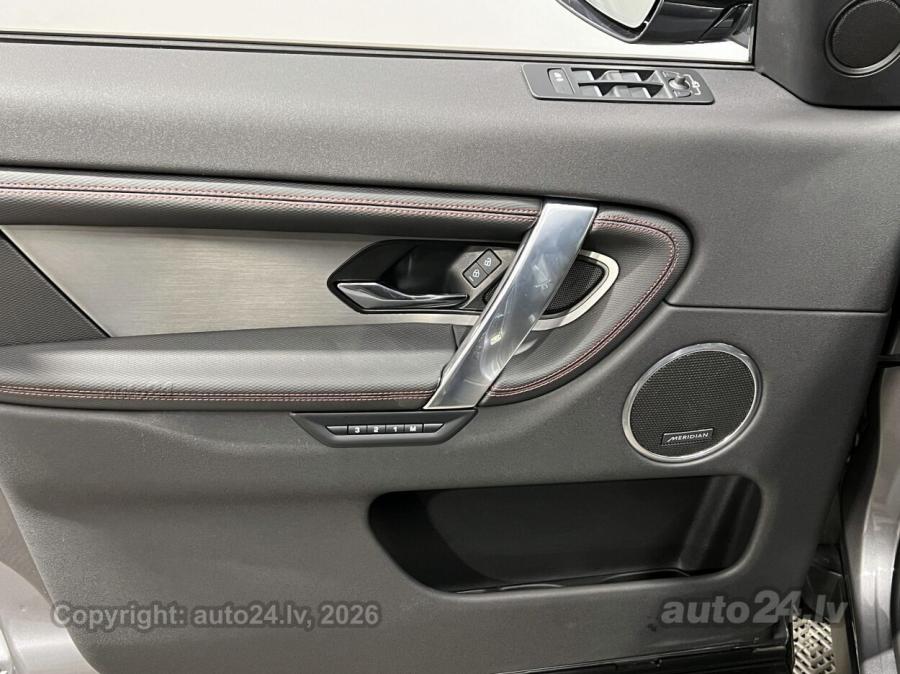 Серый Ленд Ровер Discovery Sport 2022 в Таллин, объемом двигателя 2.00 л и пробегом 47 тыс. км за 42900 €, фото 19 на AUTOMOTO.COM.LV
