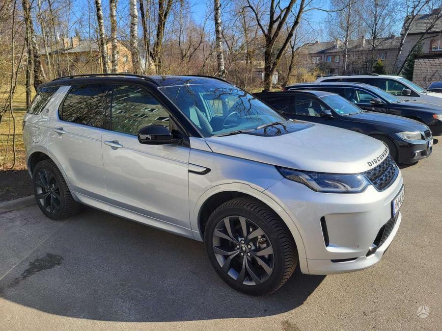 Pelēks Land Rover Discovery Sport 2023 Viļņa, ar dzinēja tilpumu 2.00 L un nobraukumu 12 tūkst. km par 31950 €, foto 4 vietnē AUTOMOTO.COM.LV