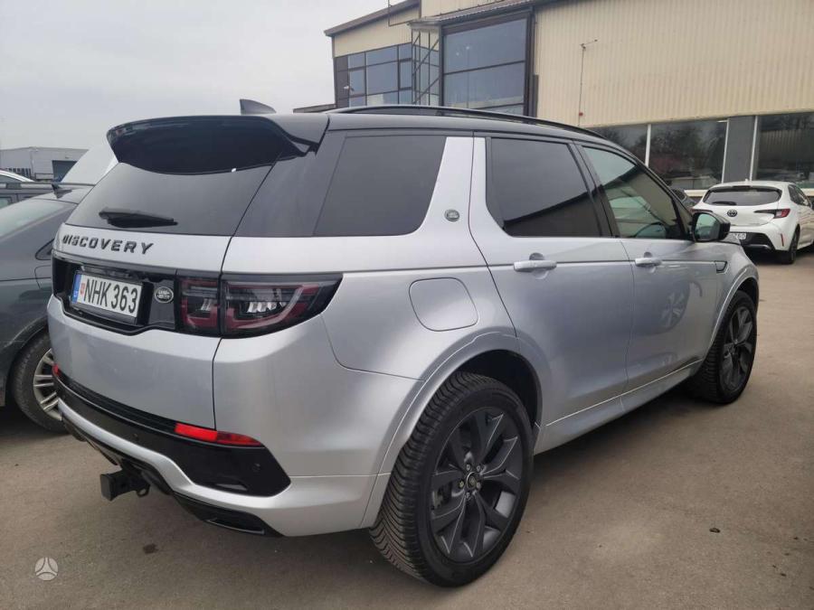 Pelēks Land Rover Discovery Sport 2023 Viļņa, ar dzinēja tilpumu 2.00 L un nobraukumu 12 tūkst. km par 31950 €, foto 7 vietnē AUTOMOTO.COM.LV