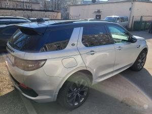 Pelēks Land Rover Discovery Sport 2023 Viļņa, ar dzinēja tilpumu 2.00 L un nobraukumu 12 tūkst. km par 31950 €, foto 8 vietnē AUTOMOTO.COM.LV