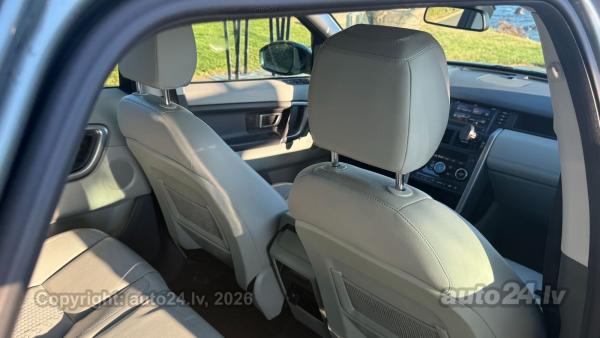 Pelēks Land Rover Discovery Sport 2016 Tallina, ar dzinēja tilpumu 2.00 L un nobraukumu 175 tūkst. km par 11490 €, foto 7 vietnē AUTOMOTO.COM.LV