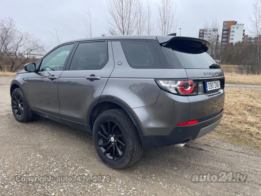 Grey Land Rover Discovery Sport 2018 in Tallinn, with an engine capacity of 2.00 L and mileage of 118 thousand km for 13500 €, photo 4 on AUTOMOTO.COM.LV