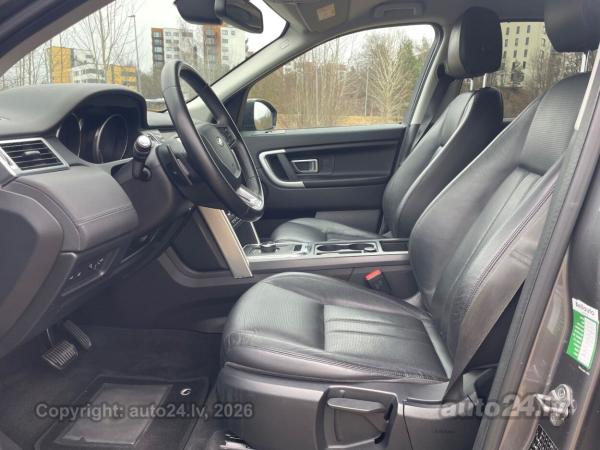 Pelēks Land Rover Discovery Sport 2018 Tallina, ar dzinēja tilpumu 2.00 L un nobraukumu 118 tūkst. km par 13500 €, foto 10 vietnē AUTOMOTO.COM.LV