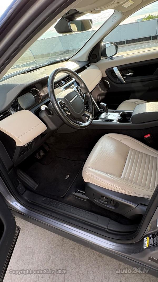 Pelēks Land Rover Discovery Sport 2020 Tallina, ar dzinēja tilpumu 2.00 L un nobraukumu 67 tūkst. km par 26490 €, foto 8 vietnē AUTOMOTO.COM.LV