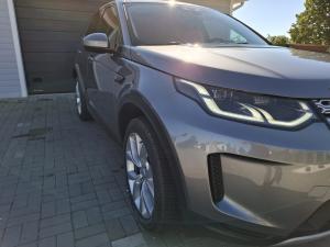 Grey Land Rover Discovery Sport 2022 in Mustvee, with an engine capacity of 0.00 L and mileage of 0 thousand km for 27500 €, photo 17 on AUTOMOTO.COM.LV