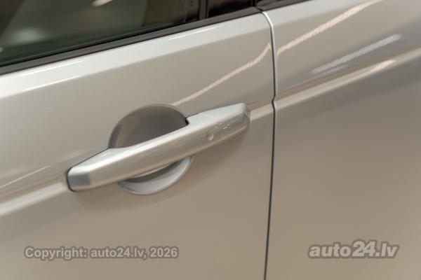 Pelēks Land Rover Discovery Sport 2026 Tallina, ar dzinēja tilpumu 2.00 L un nobraukumu 0 tūkst. km par 68700 €, foto 7 vietnē AUTOMOTO.COM.LV