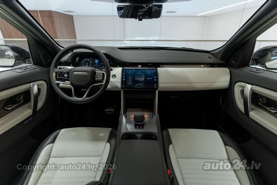 Grey Land Rover Discovery Sport 2026 in Tallinn, with an engine capacity of 2.00 L and mileage of 0 thousand km for 68700 €, photo 17 on AUTOMOTO.COM.LV