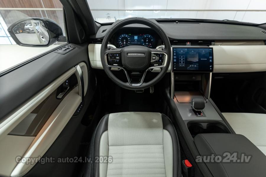 Grey Land Rover Discovery Sport 2026 in Tallinn, with an engine capacity of 2.00 L and mileage of 0 thousand km for 68700 €, photo 18 on AUTOMOTO.COM.LV