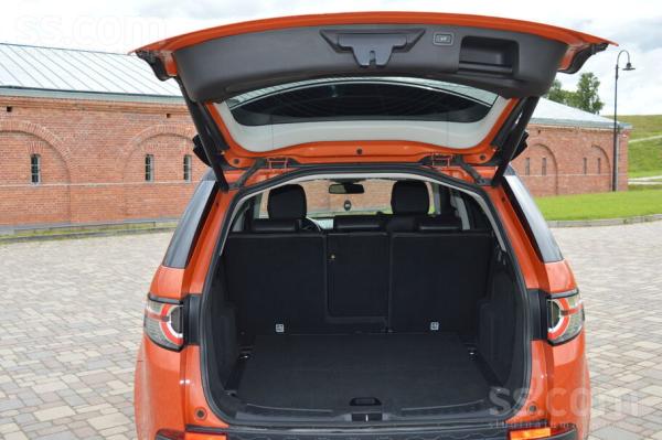 Oranžs Land Rover Discovery Sport 2015 Daugavpils, ar dzinēja tilpumu 2.00 L un nobraukumu 203 tūkst. km par 9990 €, foto 6 vietnē AUTOMOTO.COM.LV