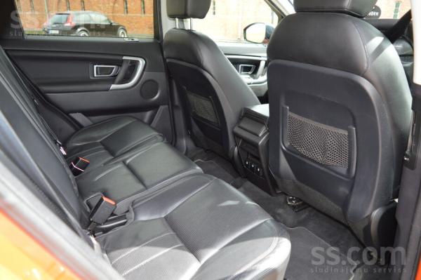 Oranžs Land Rover Discovery Sport 2015 Daugavpils, ar dzinēja tilpumu 2.00 L un nobraukumu 203 tūkst. km par 9990 €, foto 9 vietnē AUTOMOTO.COM.LV