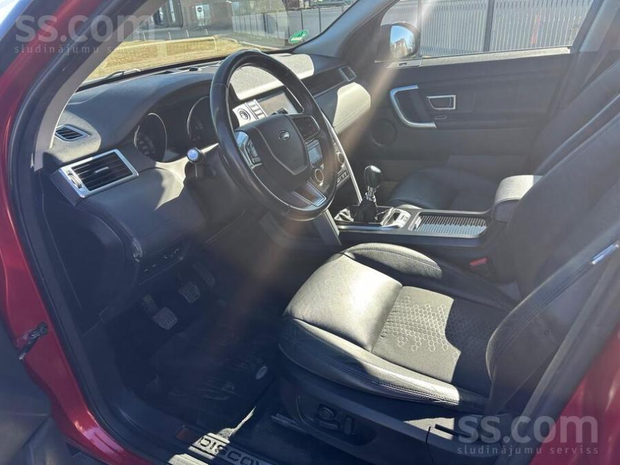 Sarkans Land Rover Discovery Sport 2015 Rīga, ar dzinēja tilpumu 2.20 L un nobraukumu 201 tūkst. km par 12550 €, foto 6 vietnē AUTOMOTO.COM.LV