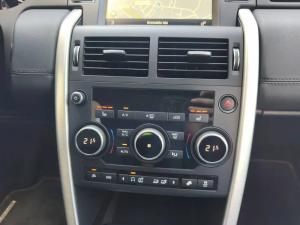 Red Land Rover Discovery Sport 2015 in Jelgava, with an engine capacity of 2.00 L and mileage of 183 thousand km for 10990 €, photo 16 on AUTOMOTO.COM.LV