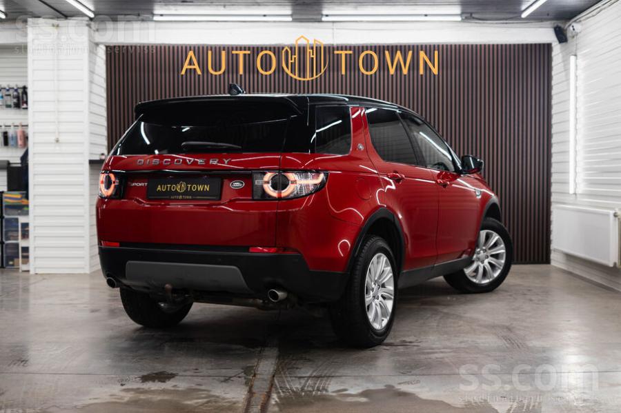Red Land Rover Discovery Sport 2016 in Riga, with an engine capacity of 2.00 L and mileage of 164 thousand km for 13990 €, photo 5 on AUTOMOTO.COM.LV