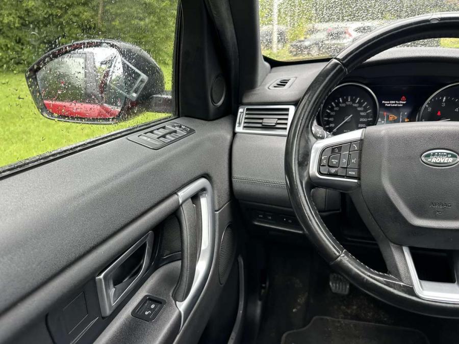 Красный Ленд Ровер Discovery Sport 2016 в Каунас, объемом двигателя 2.00 л и пробегом 200 тыс. км за 7850 €, фото 26 на AUTOMOTO.COM.LV