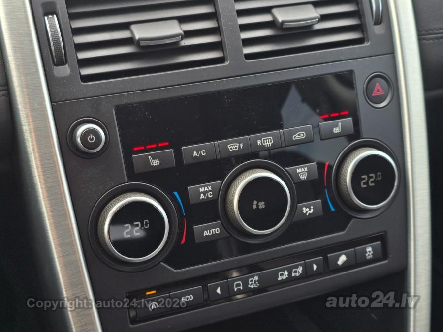 Red Land Rover Discovery Sport 2016 in Tallinn, with an engine capacity of 2.00 L and mileage of 124 thousand km for 10990 €, photo 15 on AUTOMOTO.COM.LV