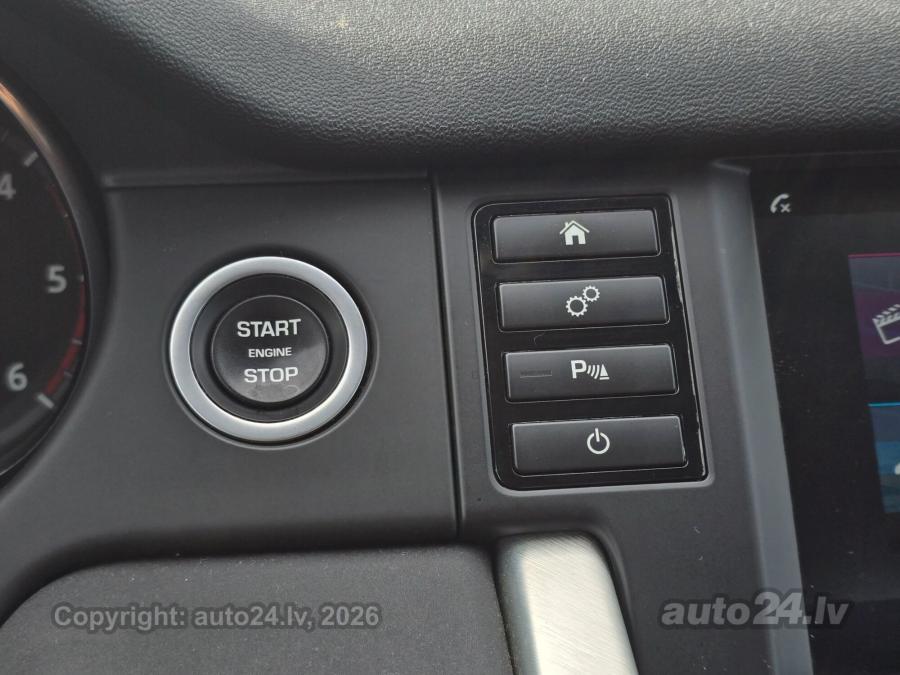 Red Land Rover Discovery Sport 2016 in Tallinn, with an engine capacity of 2.00 L and mileage of 124 thousand km for 10990 €, photo 17 on AUTOMOTO.COM.LV