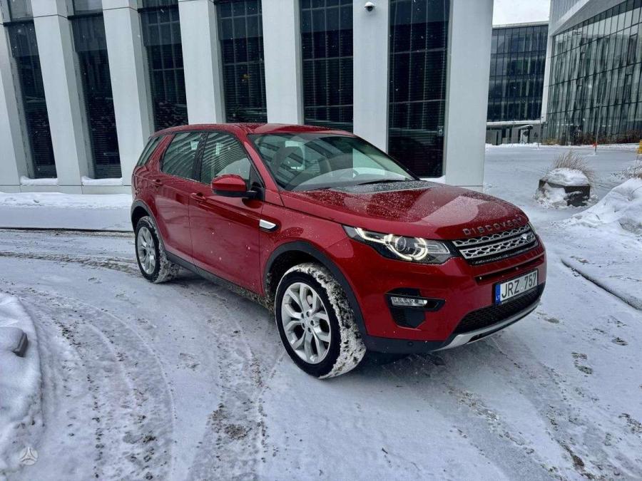 Red Land Rover Discovery Sport 2017 in Vilnius, with an engine capacity of 2.00 L and mileage of 195 thousand km for 12800 €, photo 2 on AUTOMOTO.COM.LV