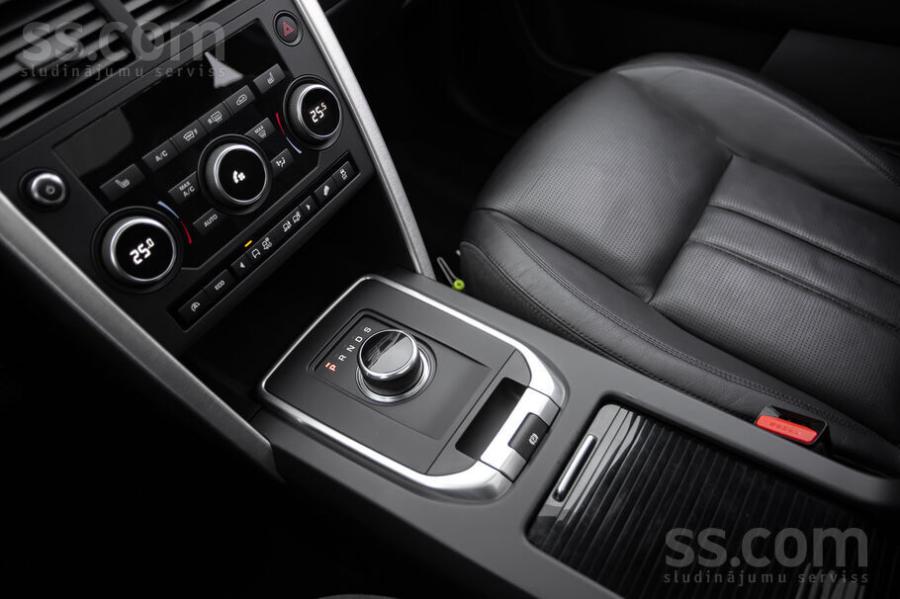 Sarkans Land Rover Discovery Sport 2017 Jelgava, ar dzinēja tilpumu 2.00 L un nobraukumu 0 tūkst. km par 12450 €, foto 20 vietnē AUTOMOTO.COM.LV