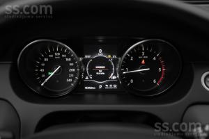 Sarkans Land Rover Discovery Sport 2017 Jelgava, ar dzinēja tilpumu 2.00 L un nobraukumu 0 tūkst. km par 12450 €, foto 28 vietnē AUTOMOTO.COM.LV