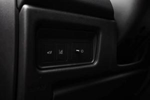 Красный Ленд Ровер Discovery Sport 2017 в Елгава, объемом двигателя 2.00 л и пробегом 181 тыс. км за 13900 €, фото 16 на AUTOMOTO.COM.LV