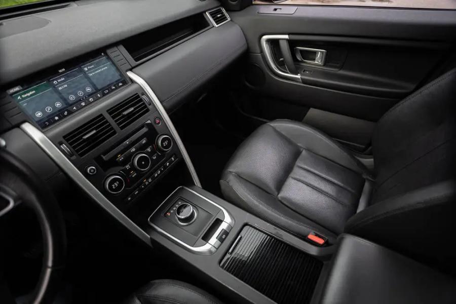 Красный Ленд Ровер Discovery Sport 2017 в Елгава, объемом двигателя 2.00 л и пробегом 181 тыс. км за 13900 €, фото 17 на AUTOMOTO.COM.LV