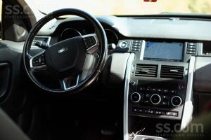 Sarkans Land Rover Discovery Sport 2017 Rīga, ar dzinēja tilpumu 2.00 L un nobraukumu 151 tūkst. km par 14000 €, foto 5 vietnē AUTOMOTO.COM.LV