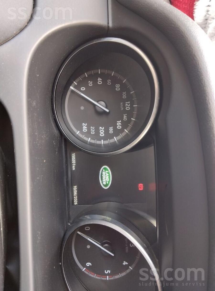 Sarkans Land Rover Discovery Sport 2017 Rīga, ar dzinēja tilpumu 2.00 L un nobraukumu 151 tūkst. km par 14000 €, foto 8 vietnē AUTOMOTO.COM.LV