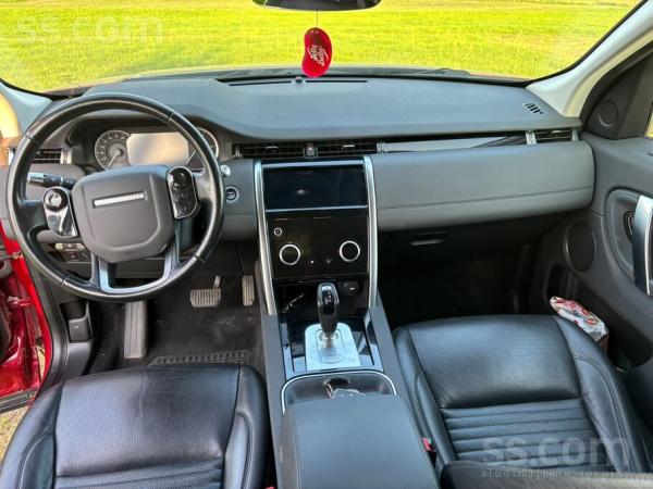 Red Land Rover Discovery Sport 2019 in Riga, with an engine capacity of 2.00 L and mileage of 136 thousand km for 19000 €, photo 10 on AUTOMOTO.COM.LV