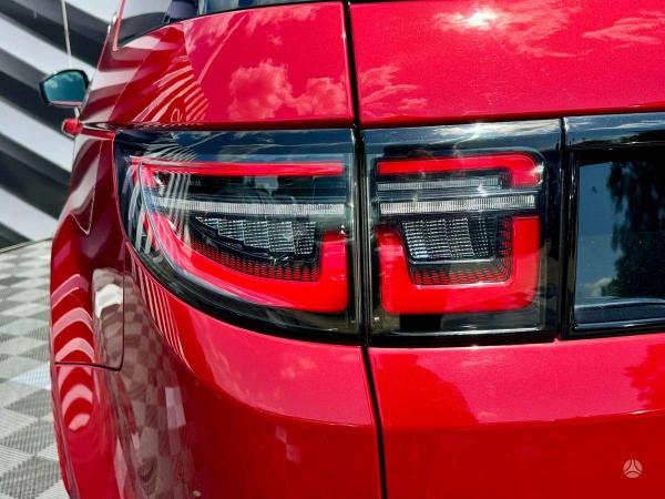 Sarkans Land Rover Discovery Sport 2021 Marijampole, ar dzinēja tilpumu 2.00 L un nobraukumu 130 tūkst. km par 15900 €, foto 5 vietnē AUTOMOTO.COM.LV