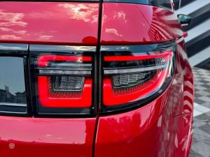 Sarkans Land Rover Discovery Sport 2021 Marijampole, ar dzinēja tilpumu 2.00 L un nobraukumu 130 tūkst. km par 15900 €, foto 8 vietnē AUTOMOTO.COM.LV