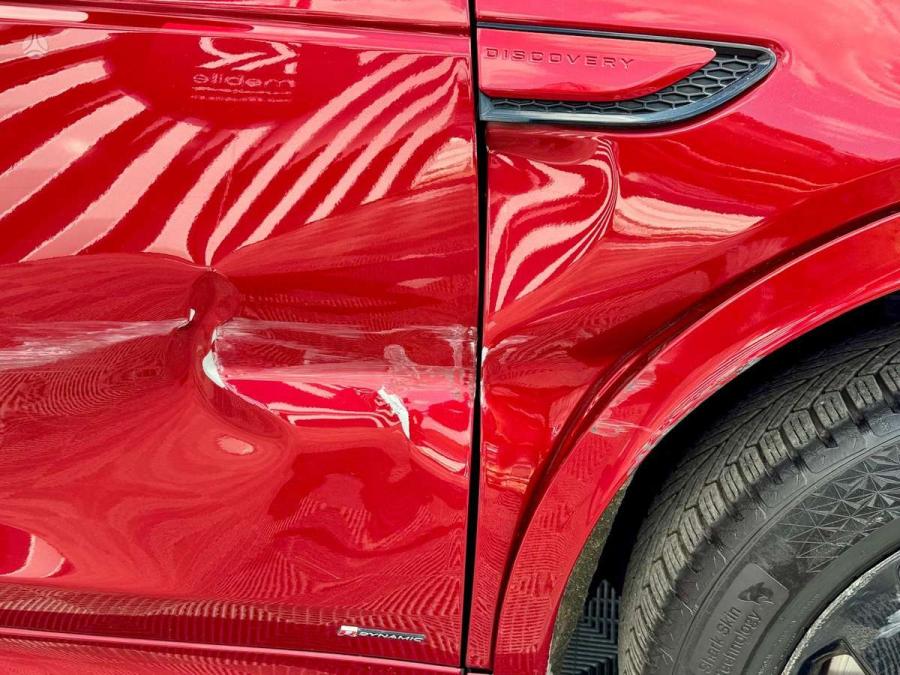Sarkans Land Rover Discovery Sport 2021 Marijampole, ar dzinēja tilpumu 2.00 L un nobraukumu 130 tūkst. km par 15900 €, foto 16 vietnē AUTOMOTO.COM.LV