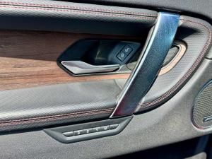 Sarkans Land Rover Discovery Sport 2021 Marijampole, ar dzinēja tilpumu 2.00 L un nobraukumu 130 tūkst. km par 15900 €, foto 25 vietnē AUTOMOTO.COM.LV