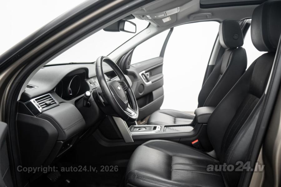 Land Rover Discovery Sport 2016 in Tallinn, with an engine capacity of 2.00 L and mileage of 154 thousand km for 12899 €, photo 8 on AUTOMOTO.COM.LV