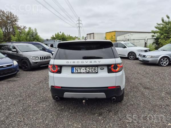 Белый Ленд Ровер Discovery Sport 2015 в Рига, объемом двигателя 2.00 л и пробегом 230 тыс. км за 11990 €, фото 7 на AUTOMOTO.COM.LV