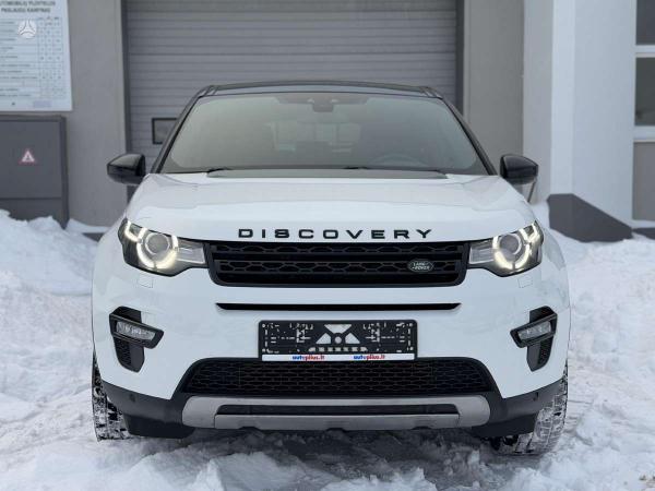 White Land Rover Discovery Sport 2015 in Utena, with an engine capacity of 2.18 L and mileage of 187 thousand km for 13650 €, photo 2 on AUTOMOTO.COM.LV