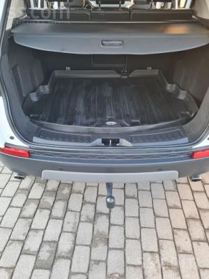 White Land Rover Discovery Sport 2015 in Daugavpils, with an engine capacity of 2.00 L and mileage of 129 thousand km for 16700 €, photo 18 on AUTOMOTO.COM.LV