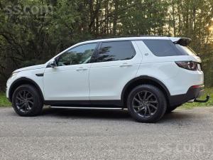 White Land Rover Discovery Sport 2015 in Daugavpils, with an engine capacity of 2.00 L and mileage of 129 thousand km for 16700 €, photo 36 on AUTOMOTO.COM.LV