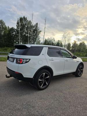 Белый Ленд Ровер Discovery Sport 2015 в Вильнюс, объемом двигателя 2.18 л и пробегом 303 тыс. км за 9300 €, фото 4 на AUTOMOTO.COM.LV