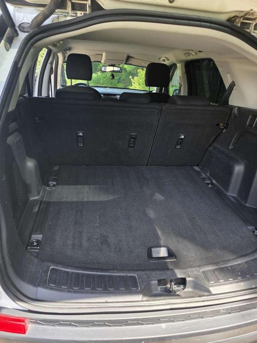 Белый Ленд Ровер Discovery Sport 2015 в Вильнюс, объемом двигателя 2.18 л и пробегом 303 тыс. км за 9300 €, фото 10 на AUTOMOTO.COM.LV