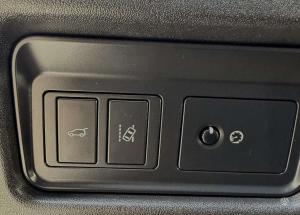 Белый Ленд Ровер Discovery Sport 2015 в Шяуляй, объемом двигателя 2.18 л и пробегом 195 тыс. км за 14450 €, фото 42 на AUTOMOTO.COM.LV