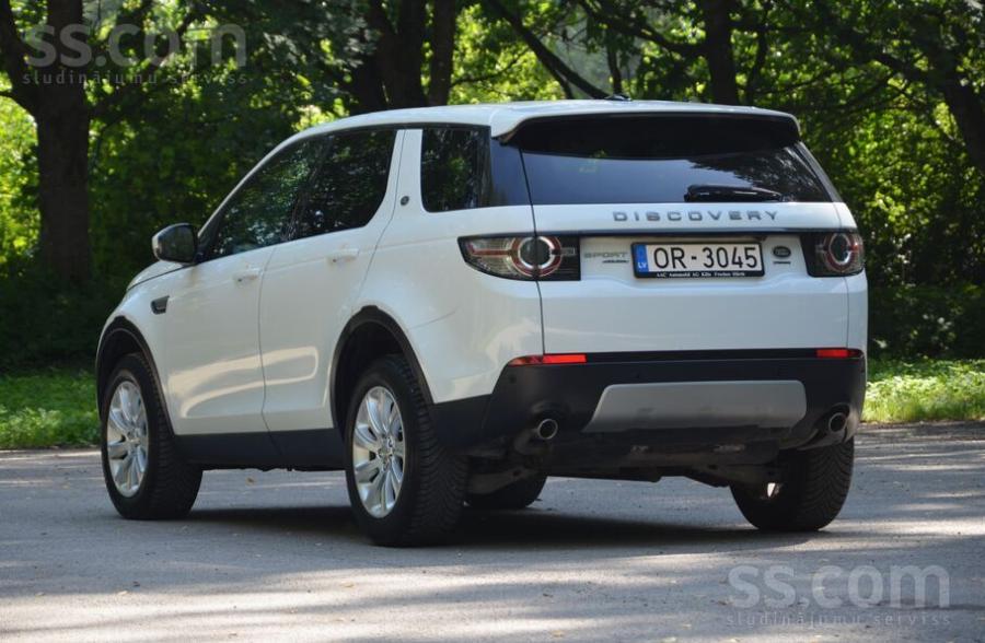 Белый Ленд Ровер Discovery Sport 2015 в Рига, объемом двигателя 2.20 л и пробегом 229 тыс. км за 11990 €, фото 8 на AUTOMOTO.COM.LV