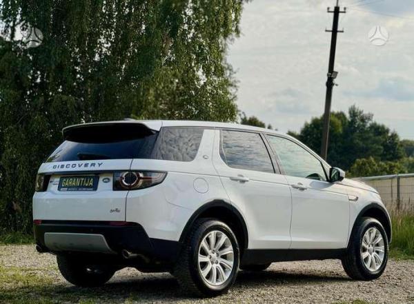 Balts Land Rover Discovery Sport 2015 Šauļi, ar dzinēja tilpumu 2.18 L un nobraukumu 195 tūkst. km par 14450 €, foto 4 vietnē AUTOMOTO.COM.LV