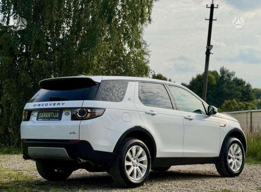 Balts Land Rover Discovery Sport 2015 Šauļi, ar dzinēja tilpumu 2.18 L un nobraukumu 195 tūkst. km par 14450 €, foto 5 vietnē AUTOMOTO.COM.LV